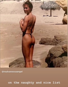 INSTA - Vanessa Angel in a thong #fbf - 12/23/22 | Phun.org Forum